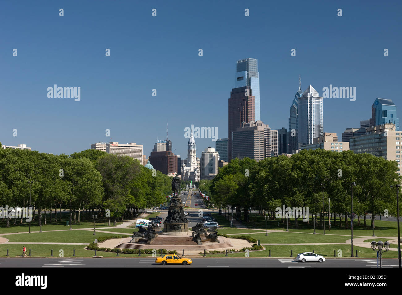 DOWNTOWN SKYLINE FROM ART MUSEUM STEPS PHILADELPHIA PENNSYLVANIA USA ...
