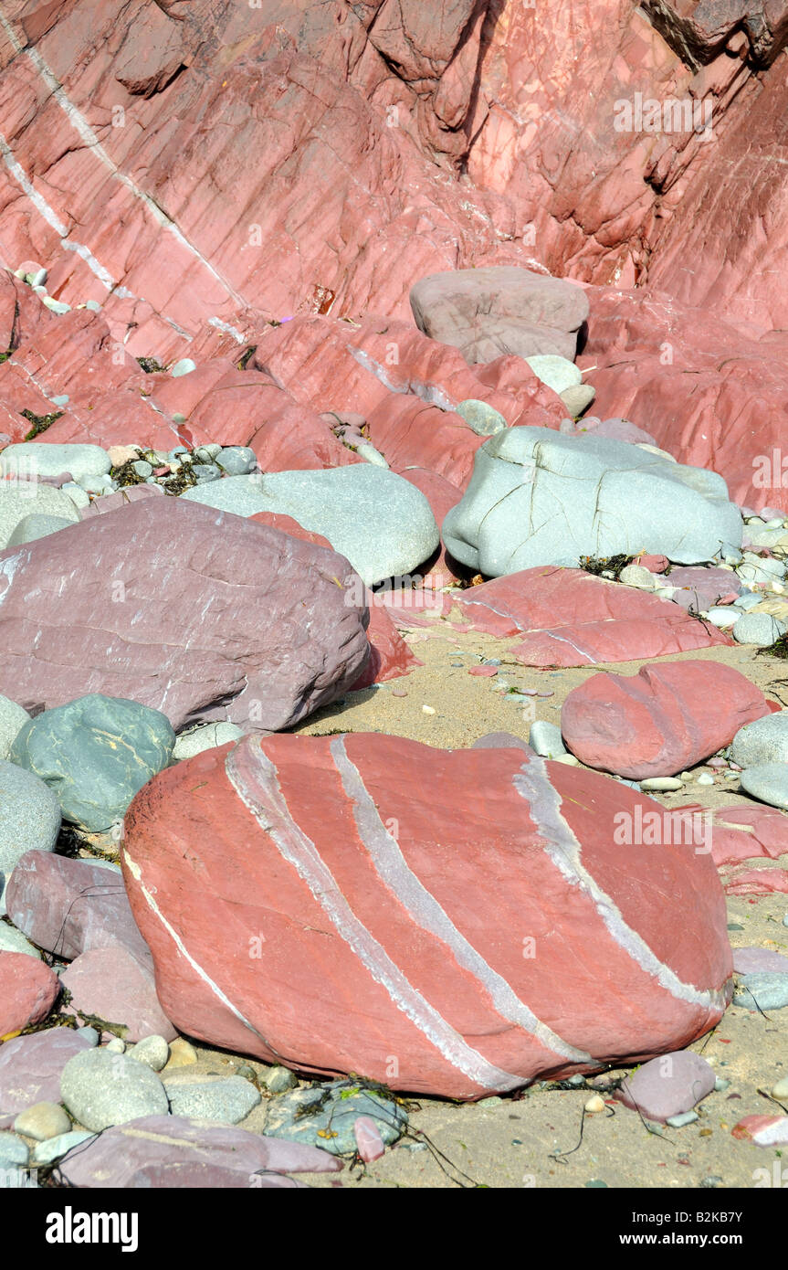 Red coloured rock hi-res stock photography and images - Alamy