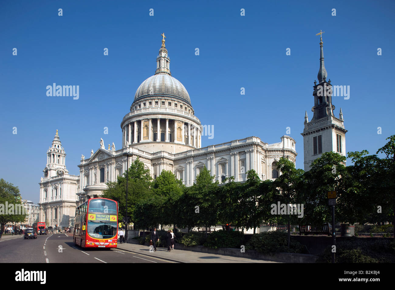 Double decker city bus hi-res stock photography and images - Alamy