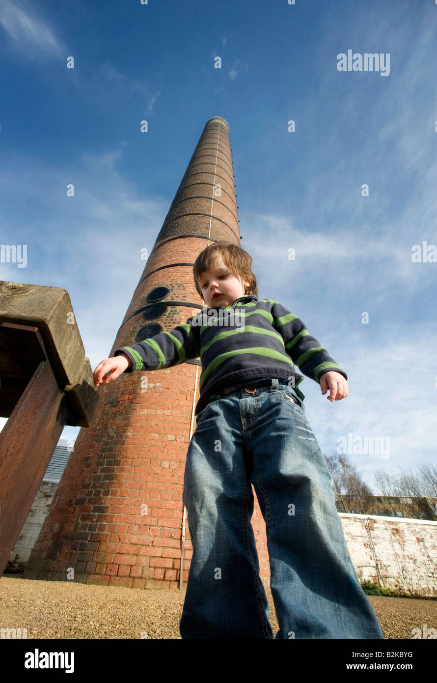 Large chimney hi-res stock photography and images - Alamy