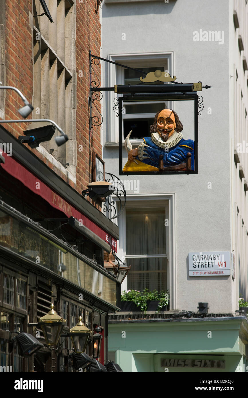 Shakespeare pub hi-res stock photography and images - Alamy