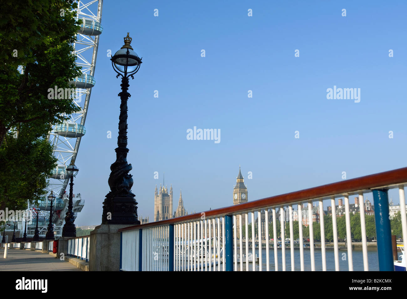 The Embankment London Stock Photos & The Embankment London Stock Images ...