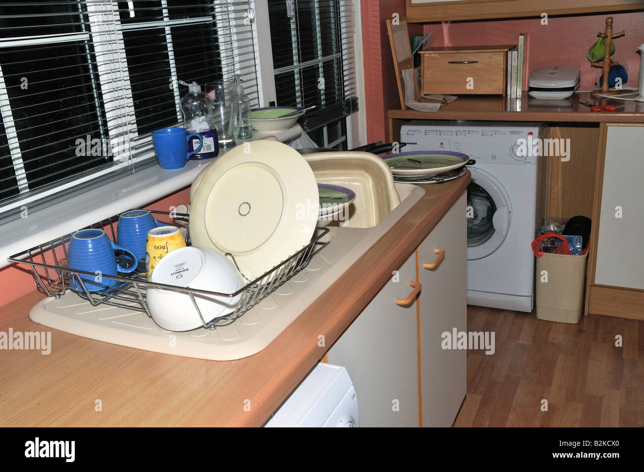 Untidy kitchen hi-res stock photography and images - Alamy