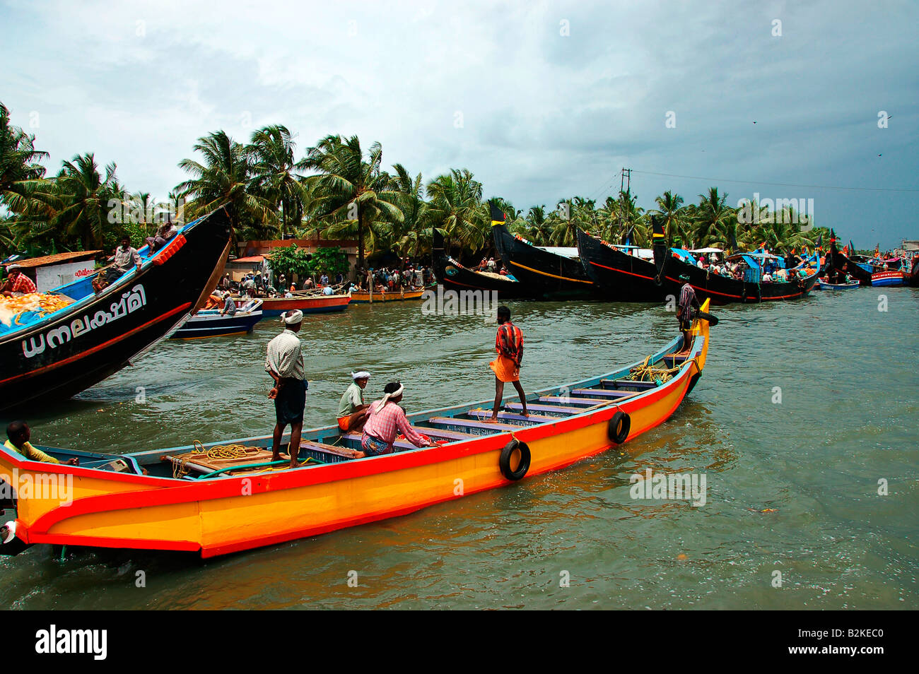 Kollam fishing boat hi-res stock photography and images - Alamy