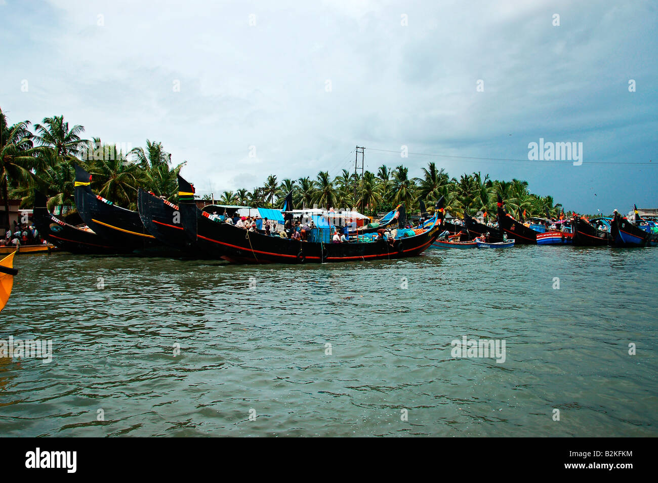 Kollam fishing boat hi-res stock photography and images - Alamy