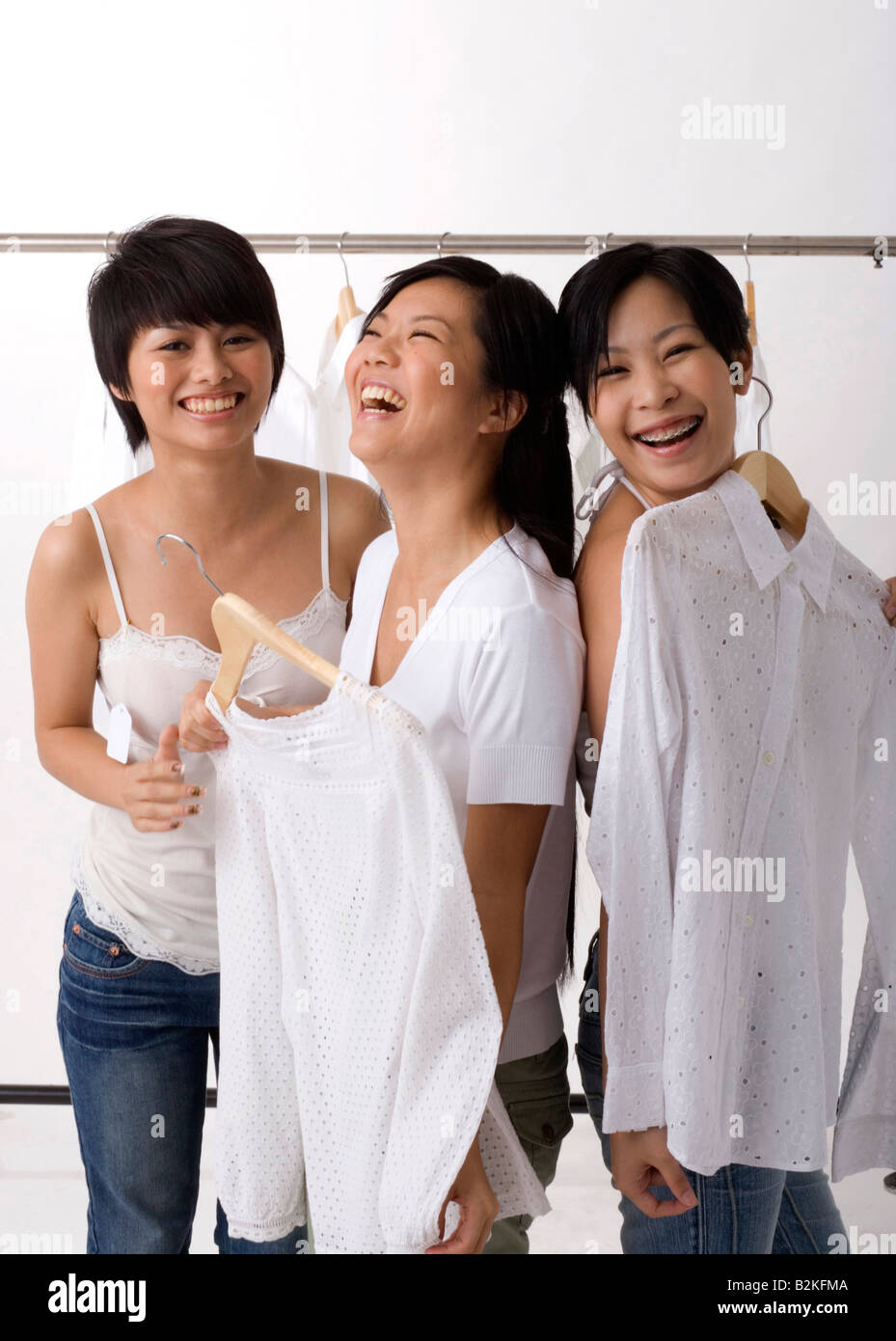 Asian women in white dresses hi-res stock photography and images - Alamy
