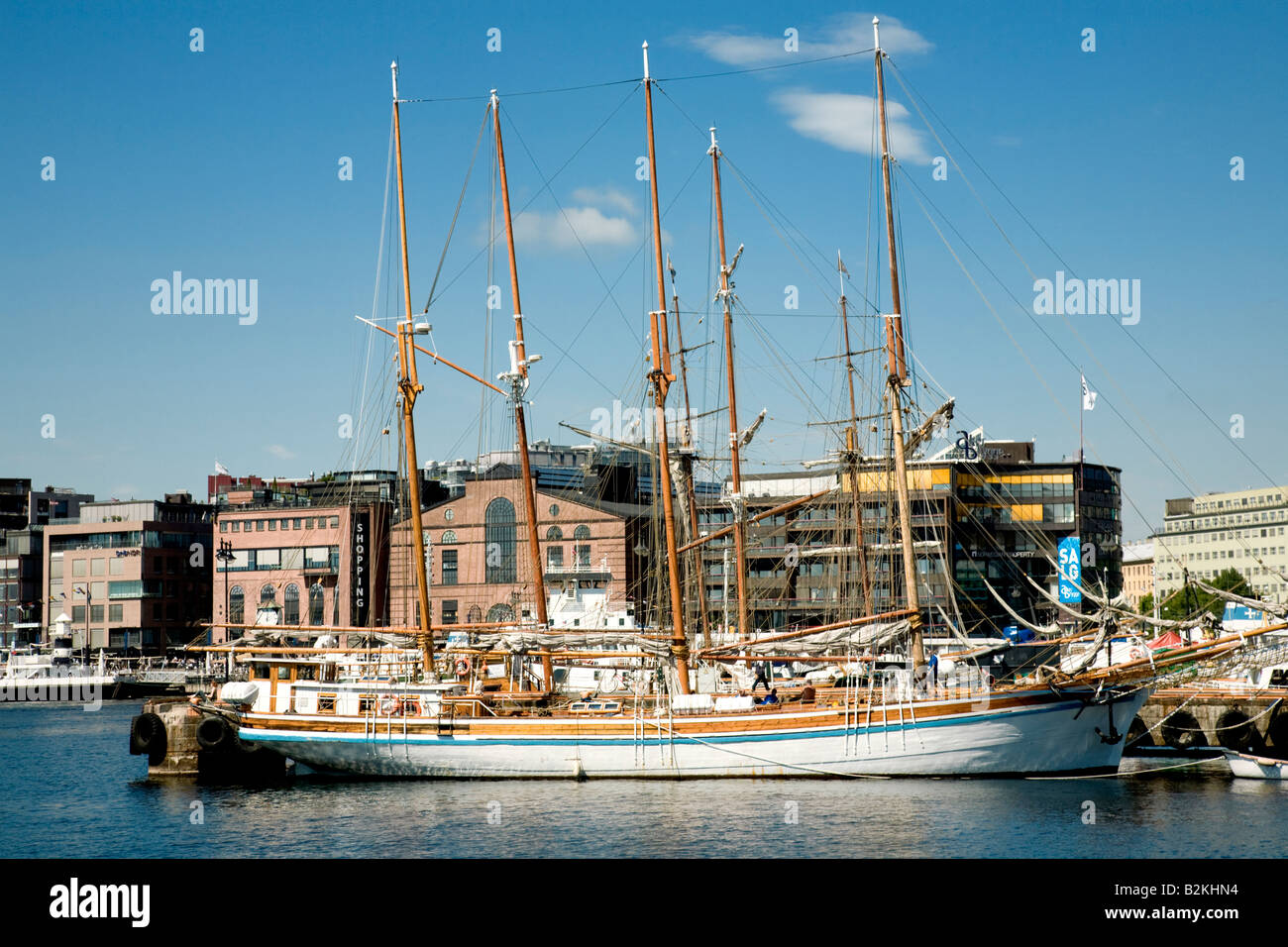 Veteran boat hi-res stock photography and images - Alamy