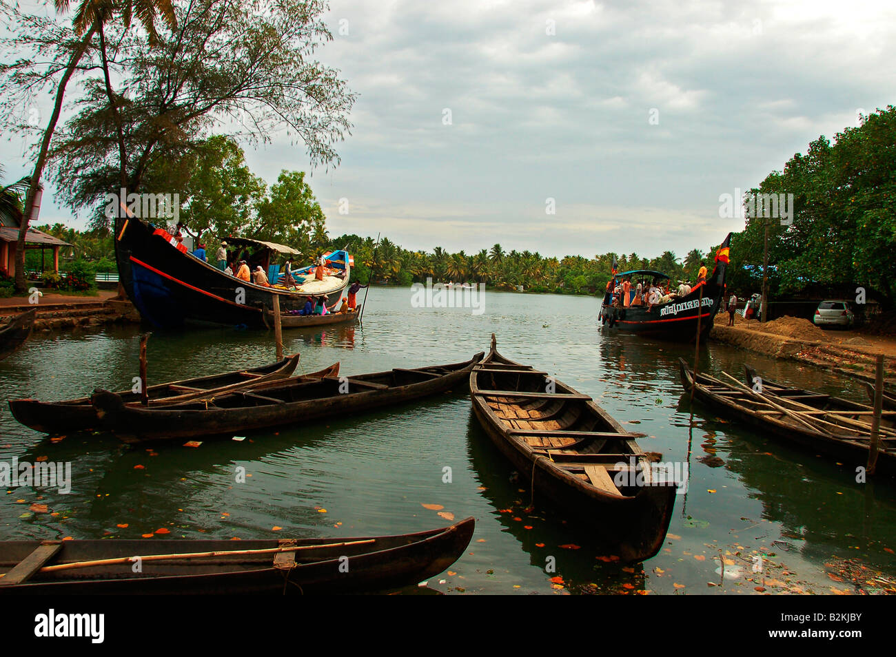 Ferry kerala hi-res stock photography and images - Alamy