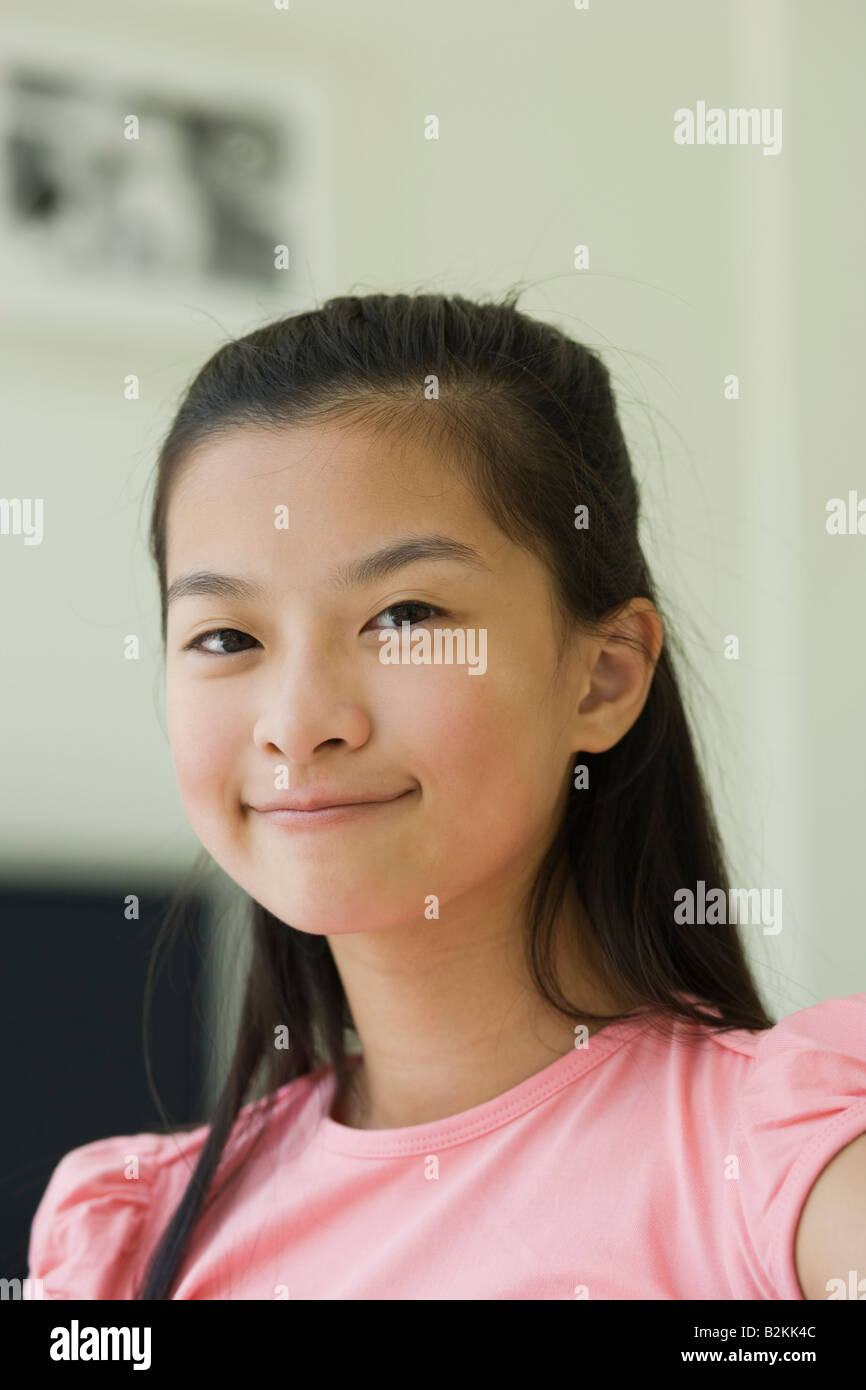 Portrait of a girl smiling Stock Photo - Alamy