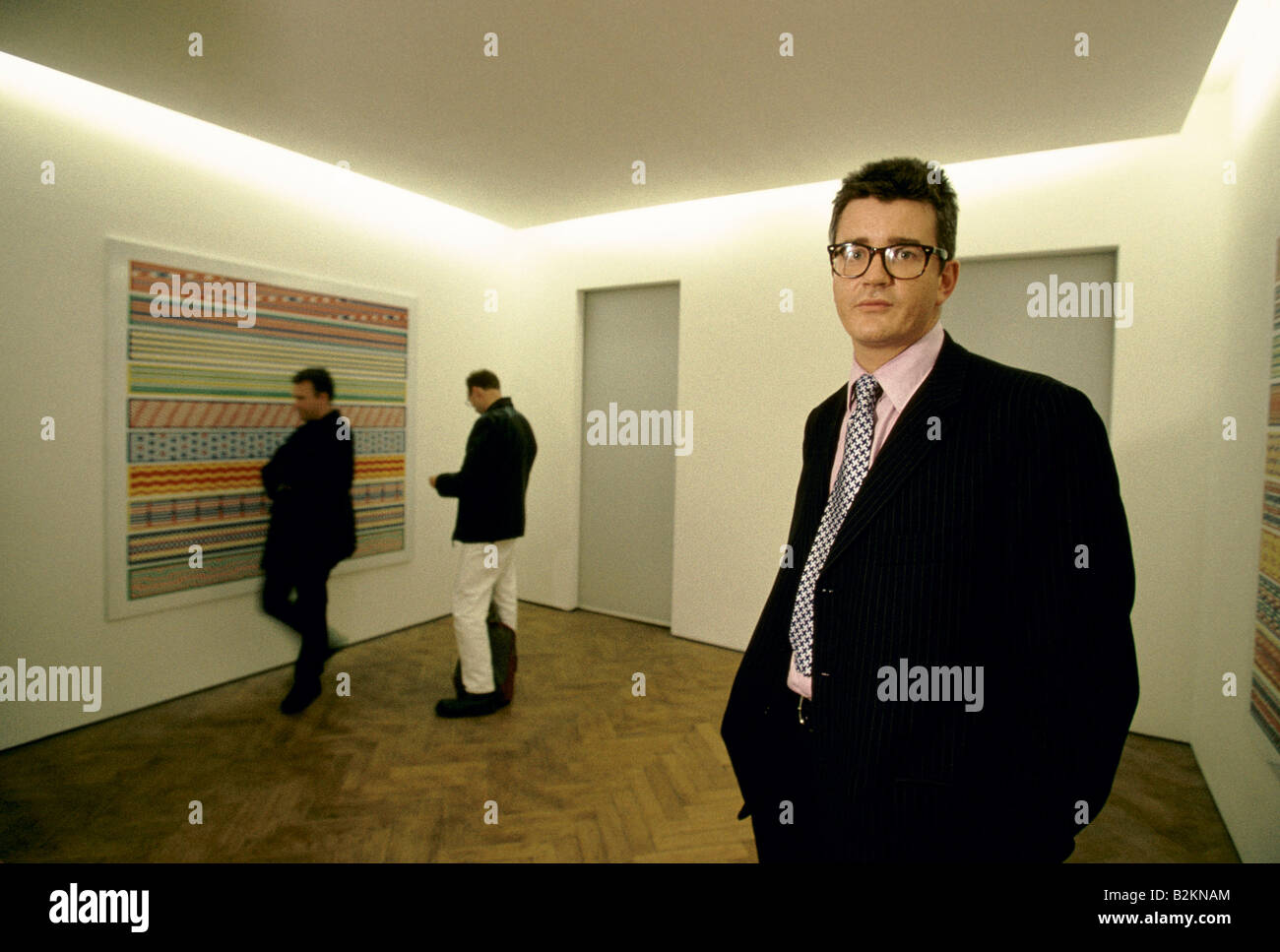 White cube art gallery hi-res stock photography and images - Alamy