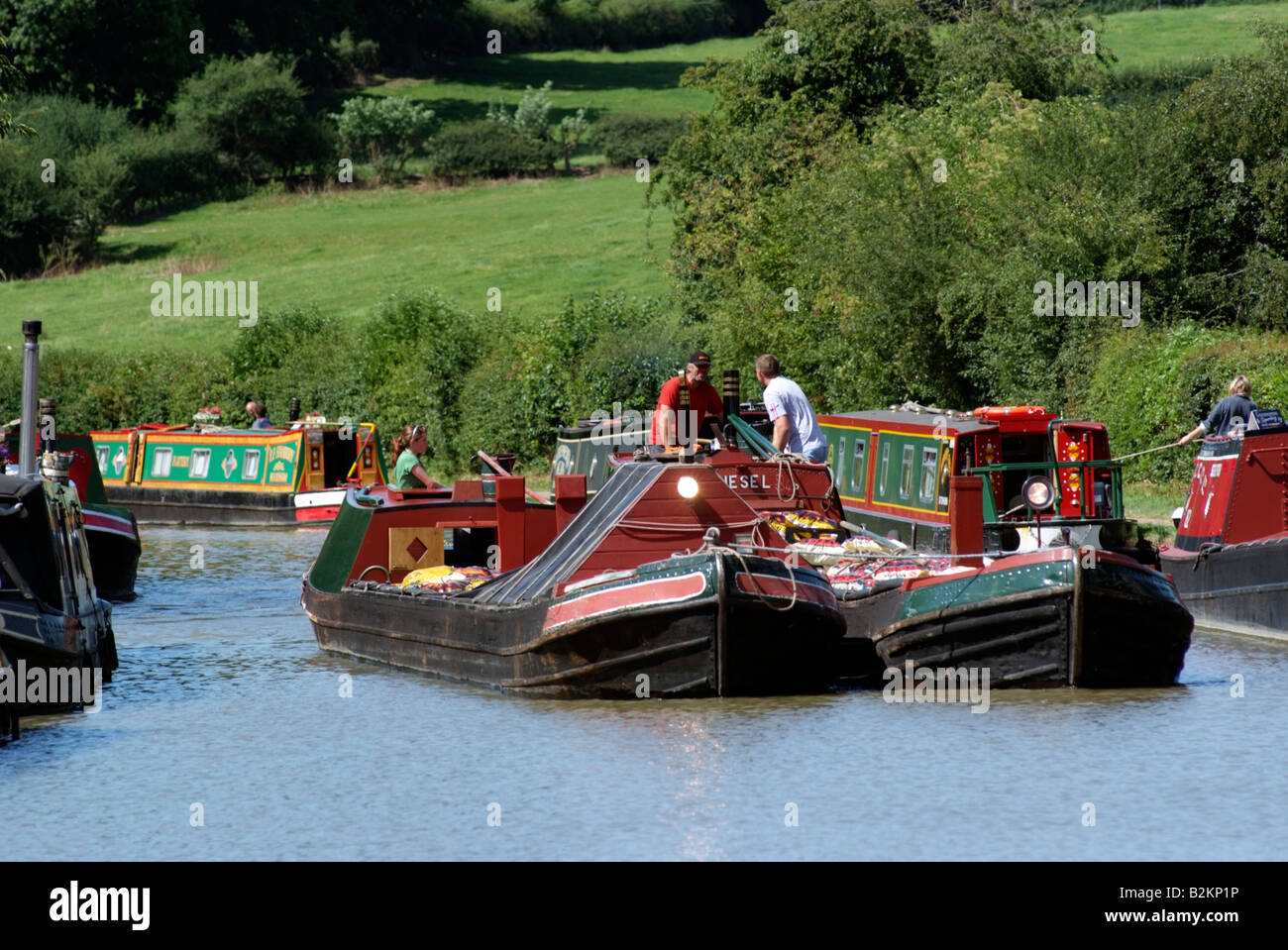 Working narrowboats hi-res stock photography and images - Alamy