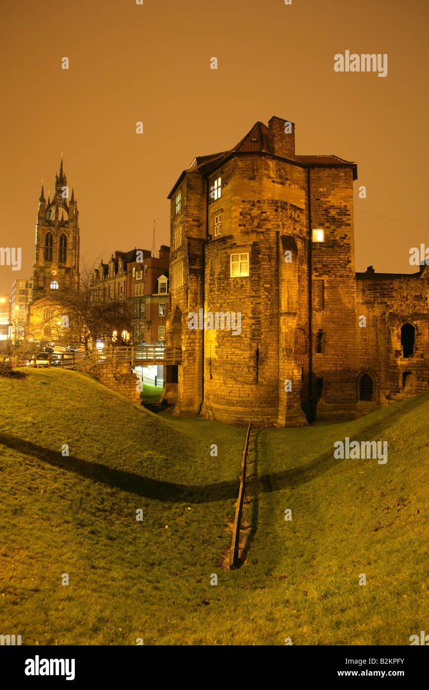 City of Newcastle, England. Medieval castle gatehouse, The Black Gate ...