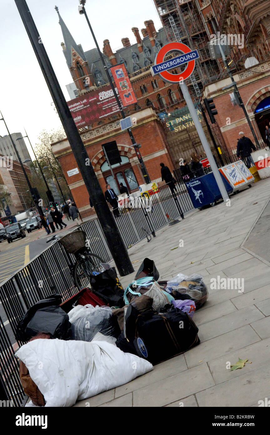 Homeless vagrant hi-res stock photography and images - Alamy