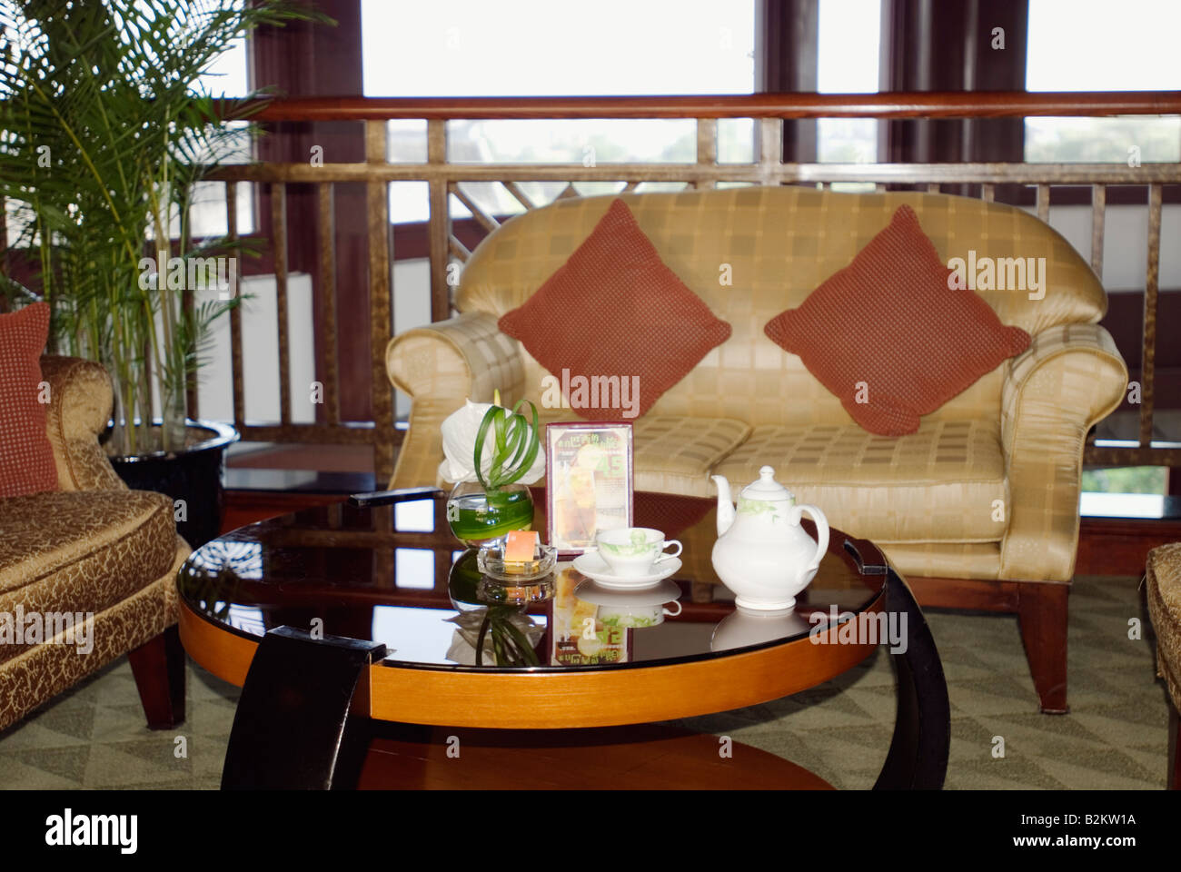 Seating furniture lounge hotel hi-res stock photography and images - Alamy