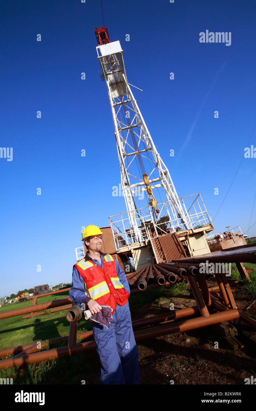 Alberta oil rig hi-res stock photography and images - Alamy