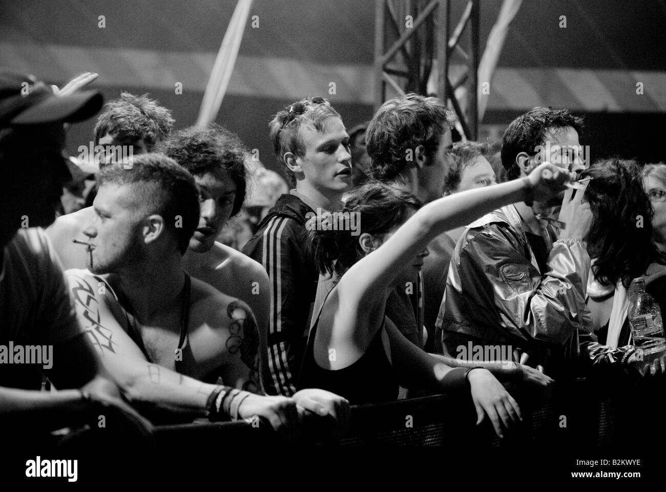 front row of crowd at music festival Stock Photo - Alamy