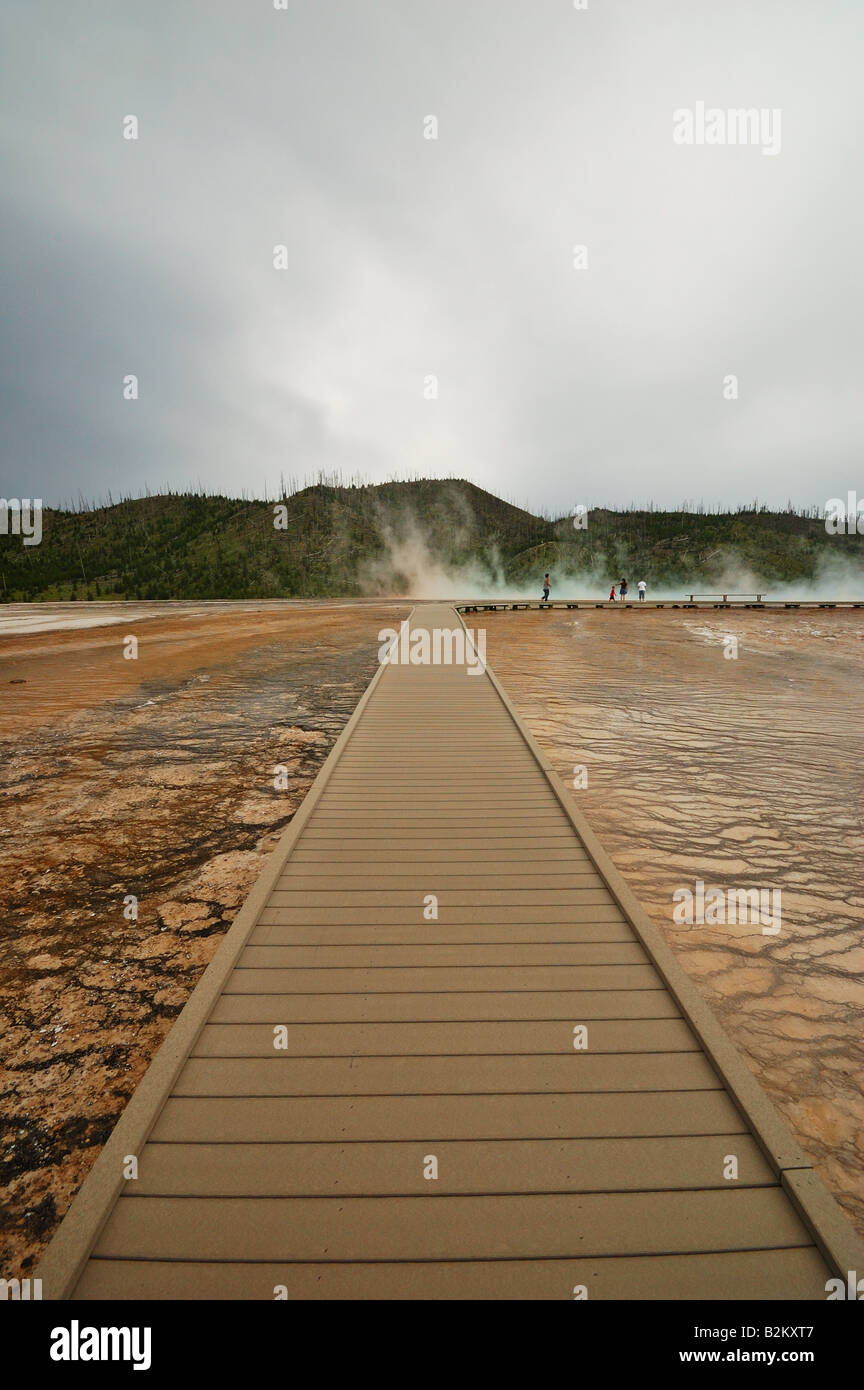 Yellowstone national park grand prismatic spring hi-res stock ...