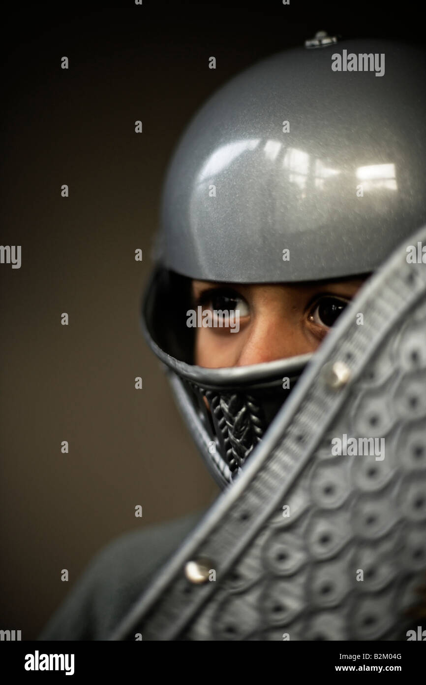 Suit of armour costume hi-res stock photography and images - Alamy