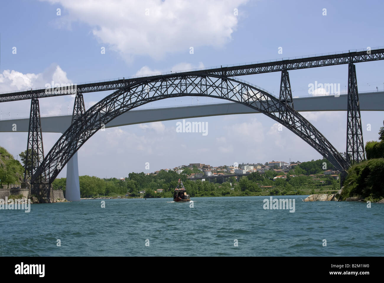 Big bridge over river Duru in the city Porto Stock Photo - Alamy