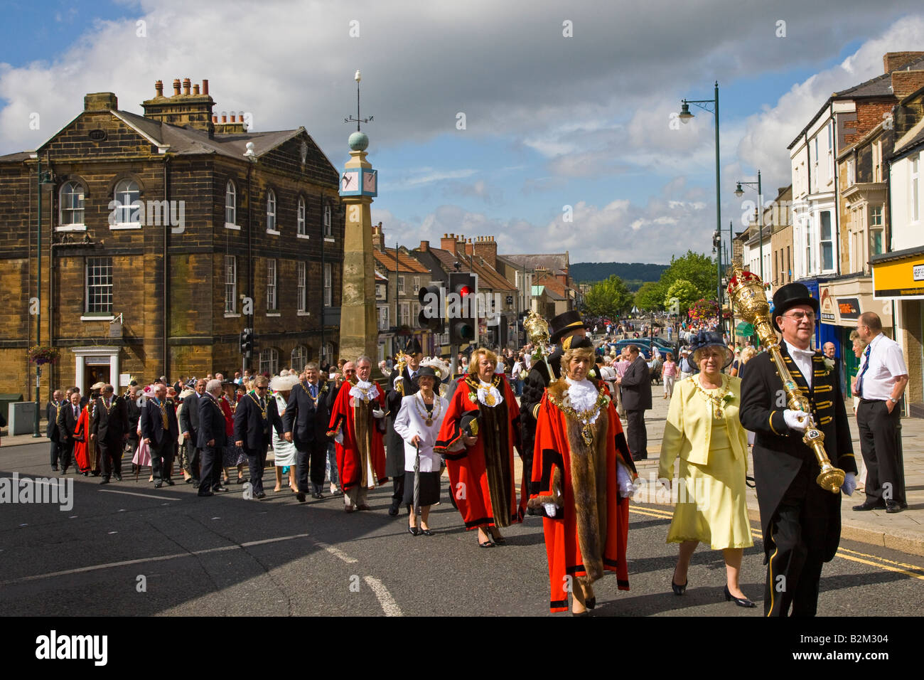 The Parade of Yorkshire Mayors and Mace Bearers through Guisborough on ...