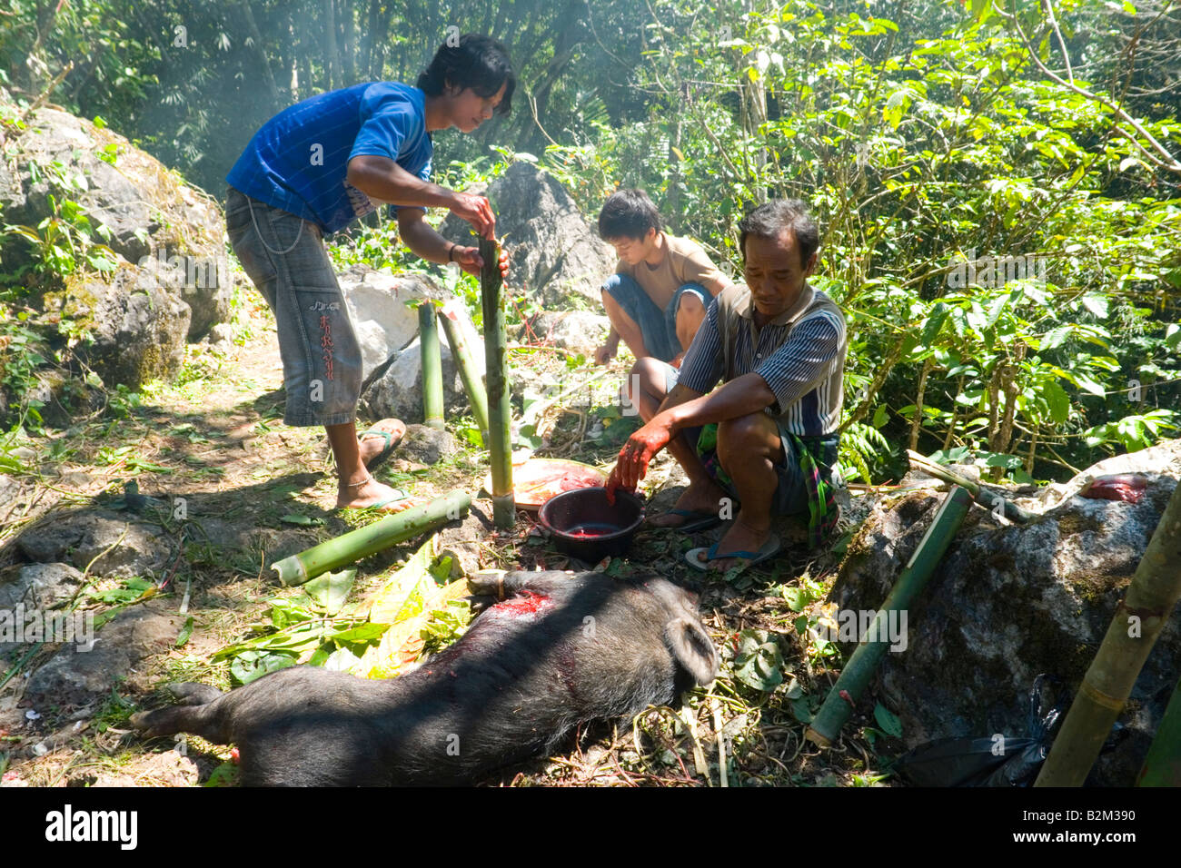 Burial ceremony hi-res stock photography and images - Alamy