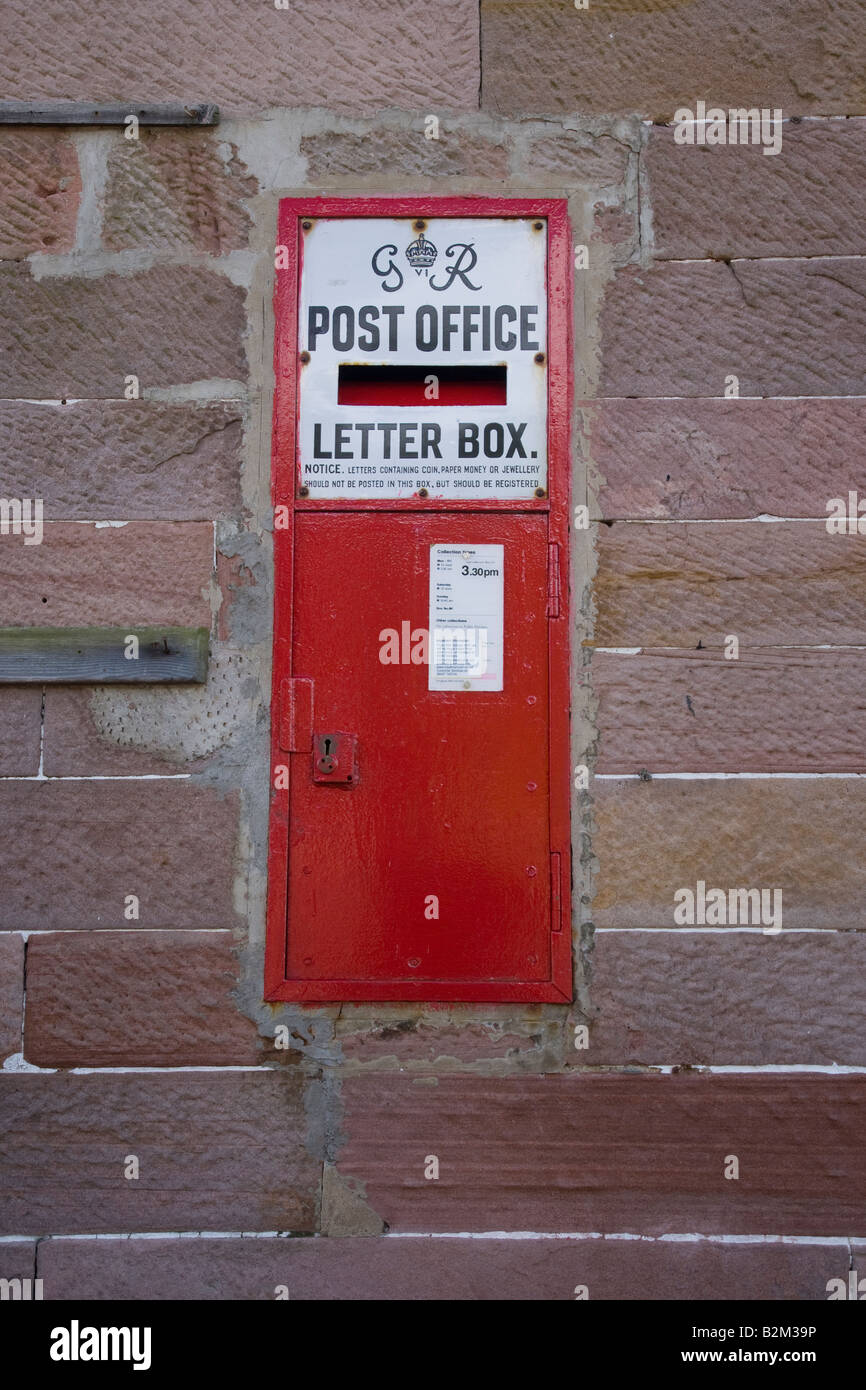 Ludlow type letter box Luss Scotland Stock Photo - Alamy
