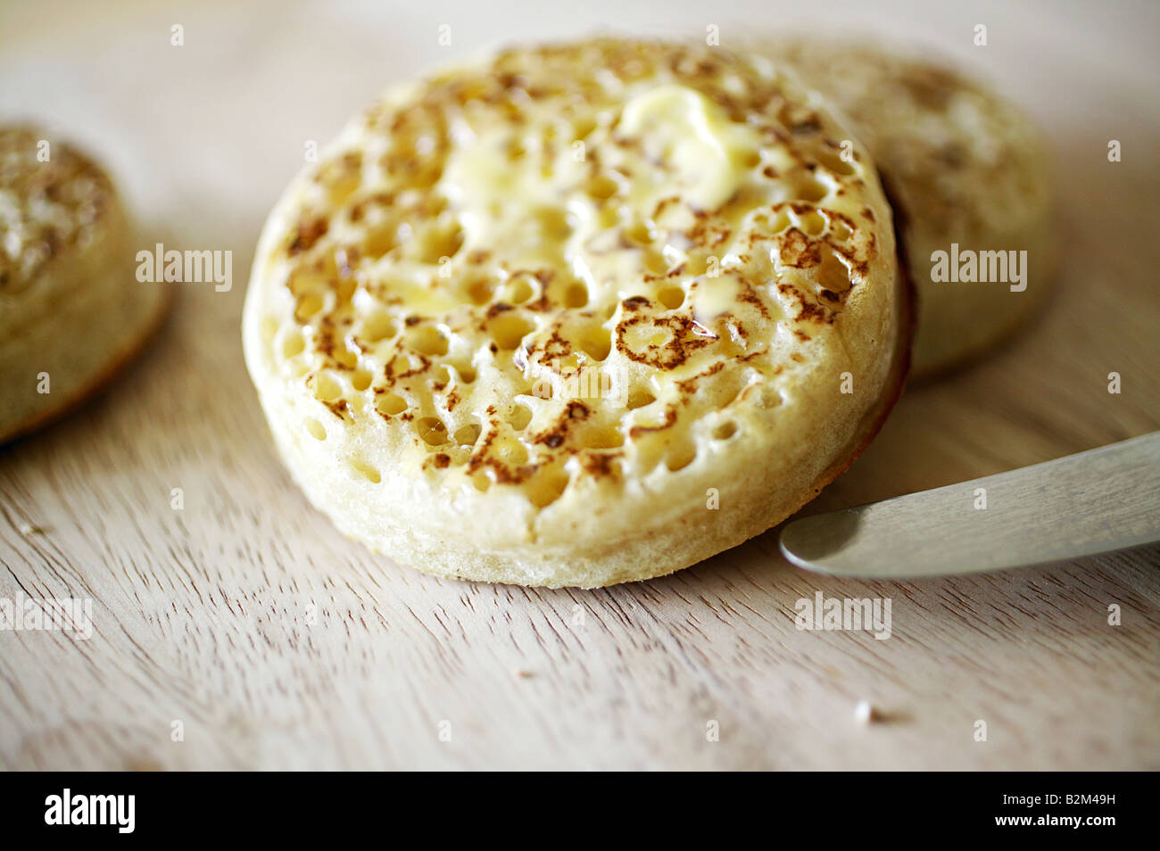 Golden crumpets hi-res stock photography and images - Alamy