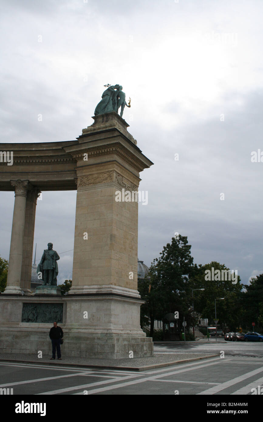 Heroes square Monument Hungary Budapest Stock Photo - Alamy