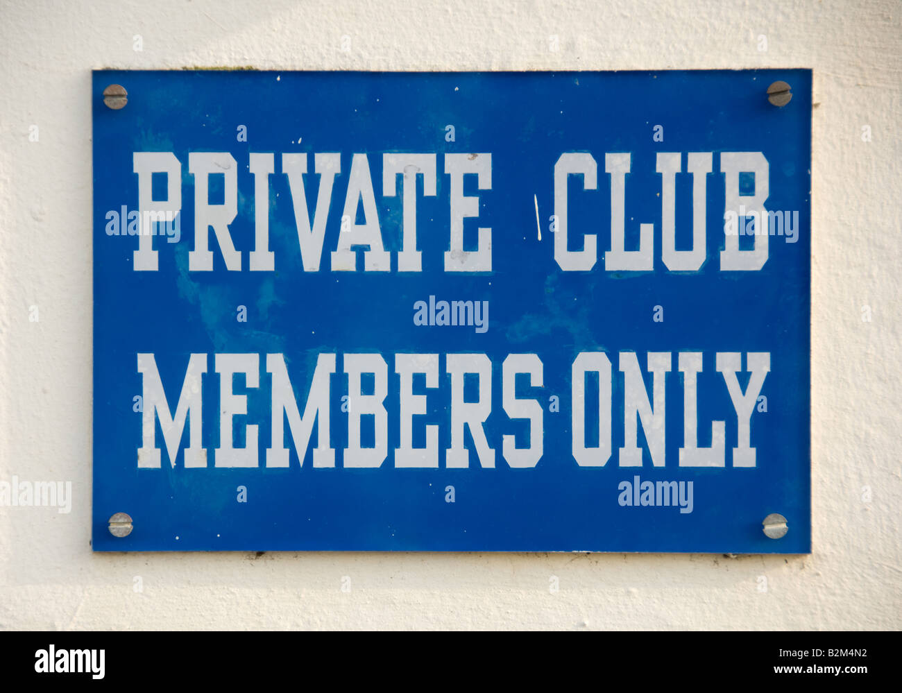 Private club members only. Wall sign Stock Photo - Alamy