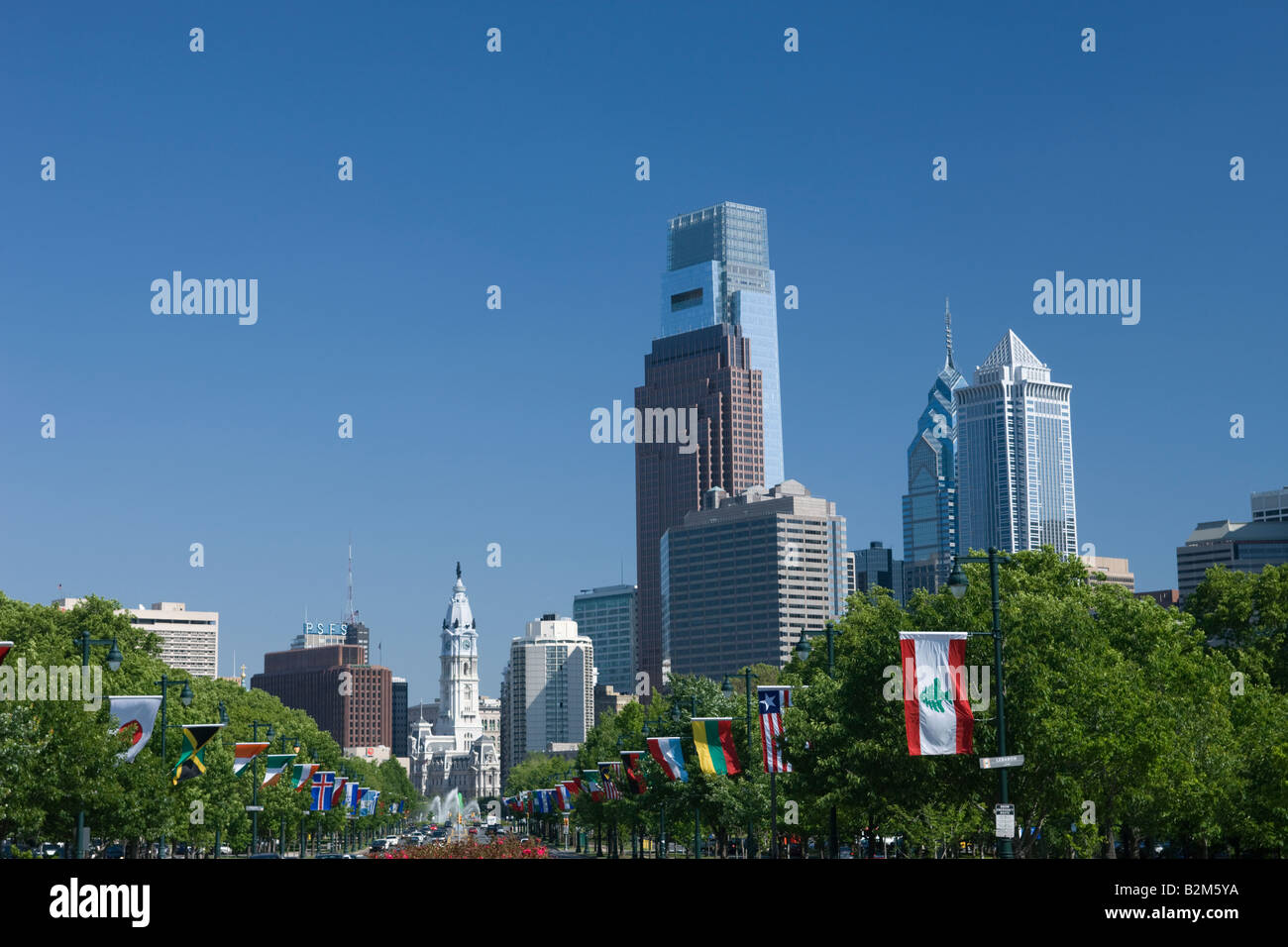 2013 HISTORICAL DOWNTOWN SKYLINE BENJAMIN FRANKLIN PARKWAY PHILADELPHIA ...