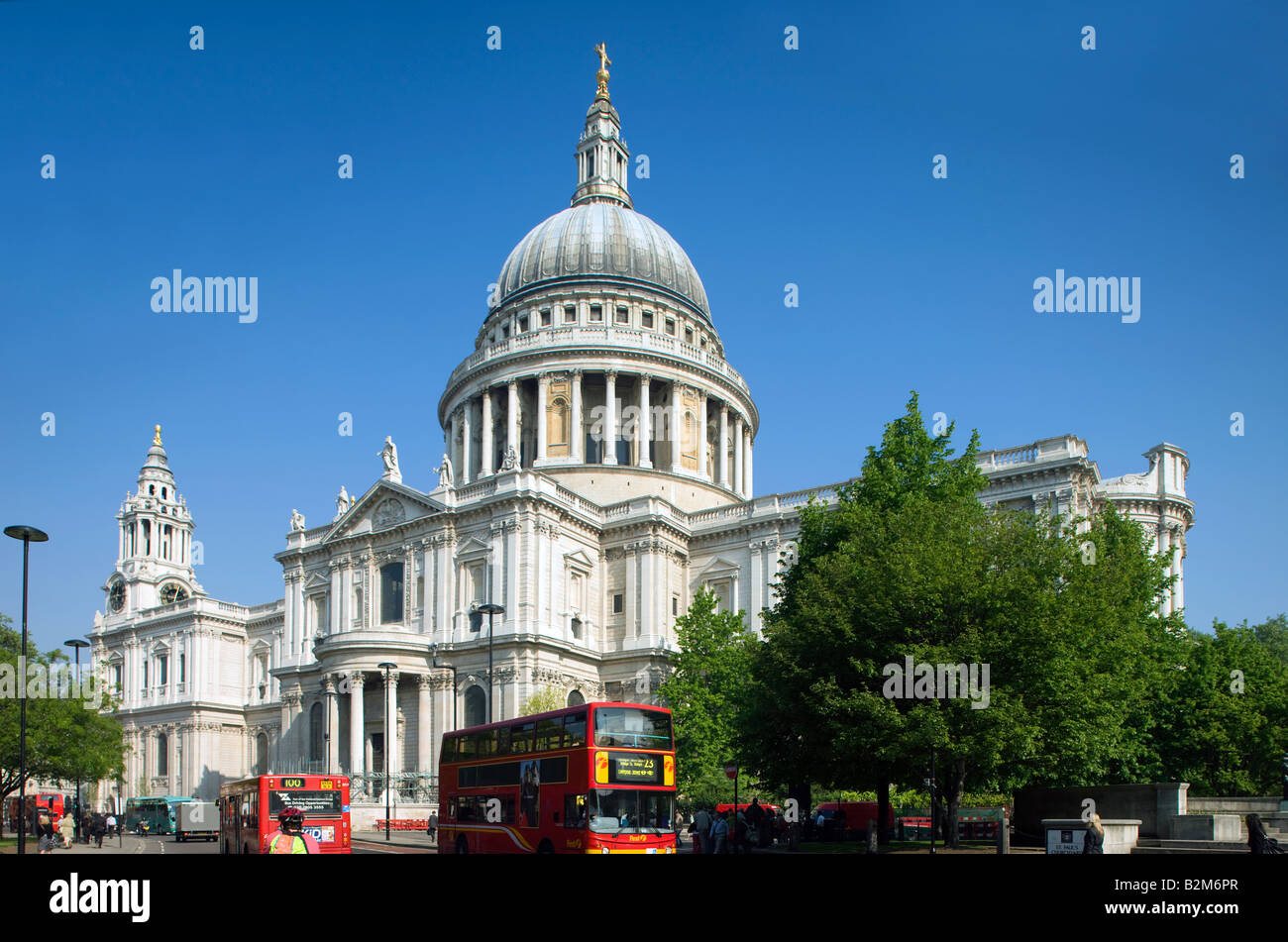 Cathedral ludgate hi-res stock photography and images - Alamy