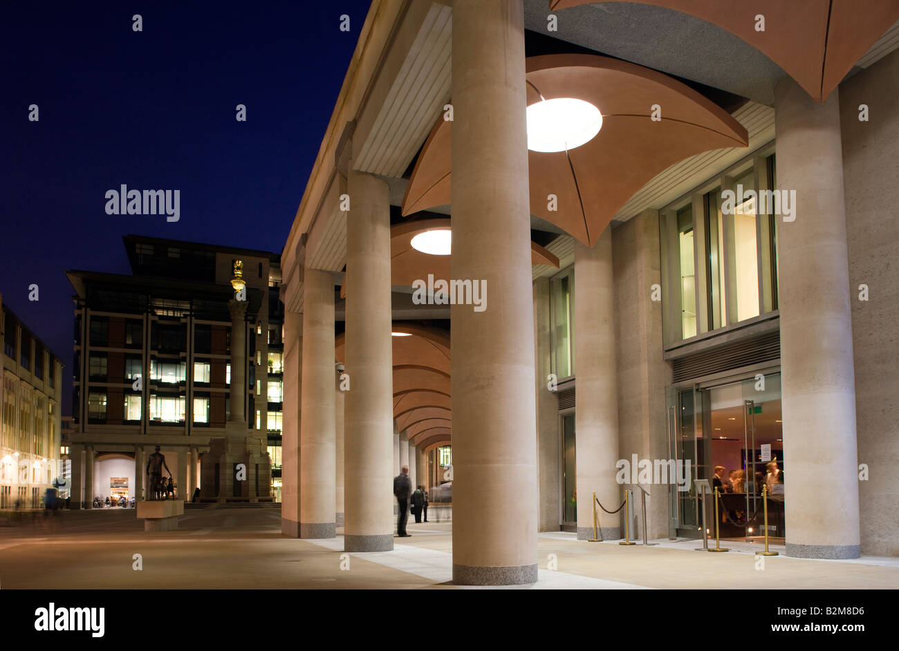 Paternoster square london night hi-res stock photography and images - Alamy