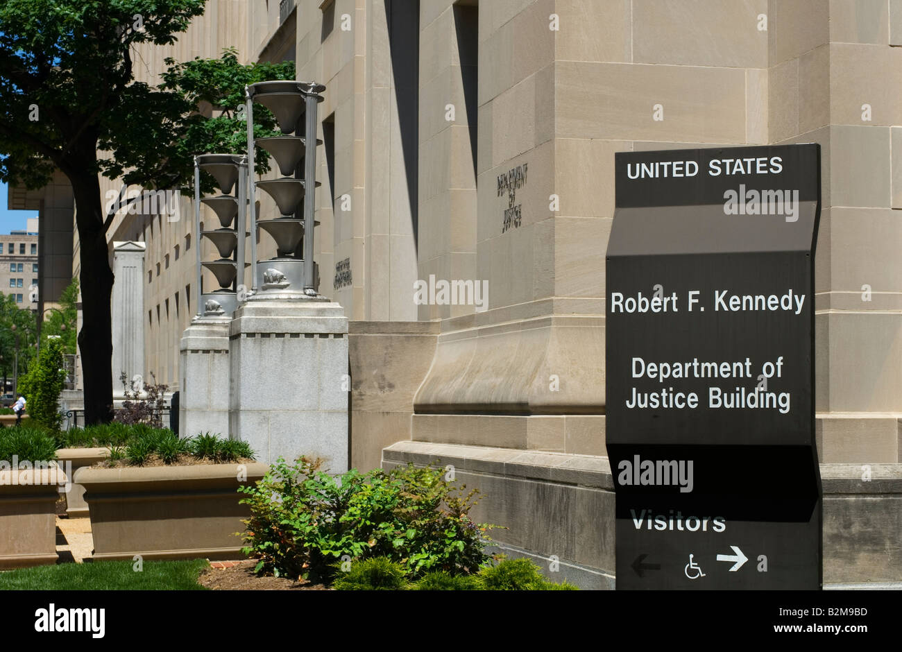 Robert f kennedy doj building hi-res stock photography and images - Alamy