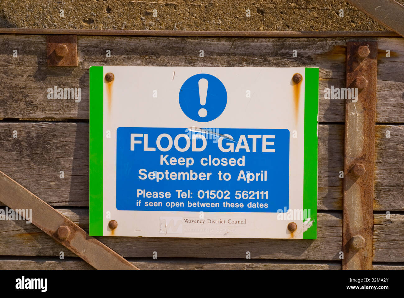Flood Gate Sign On Flood Gate At Southwold Beach Stock Photo - Alamy