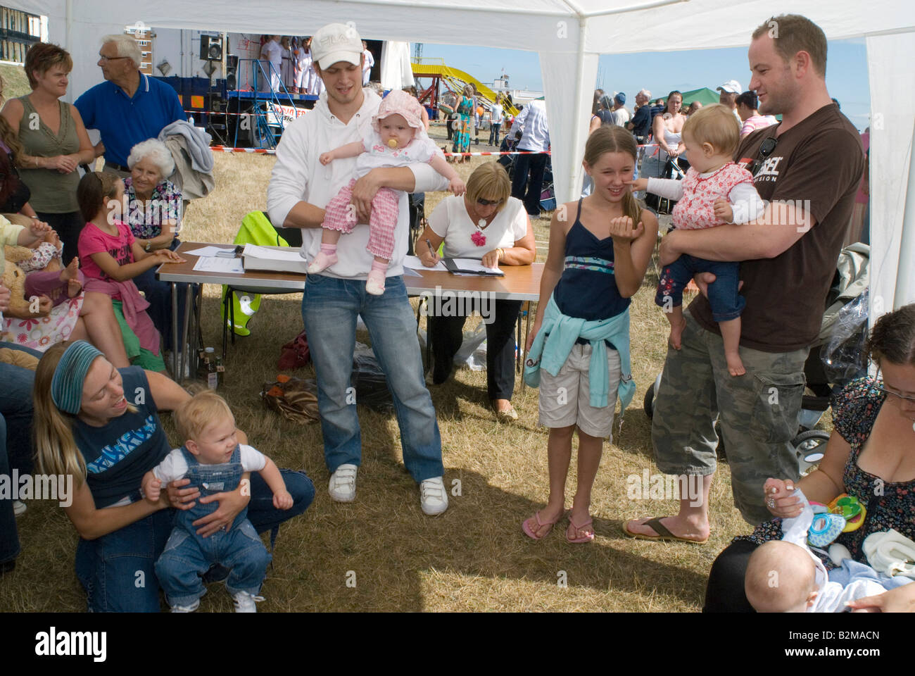 Baby competition hi-res stock photography and images - Alamy