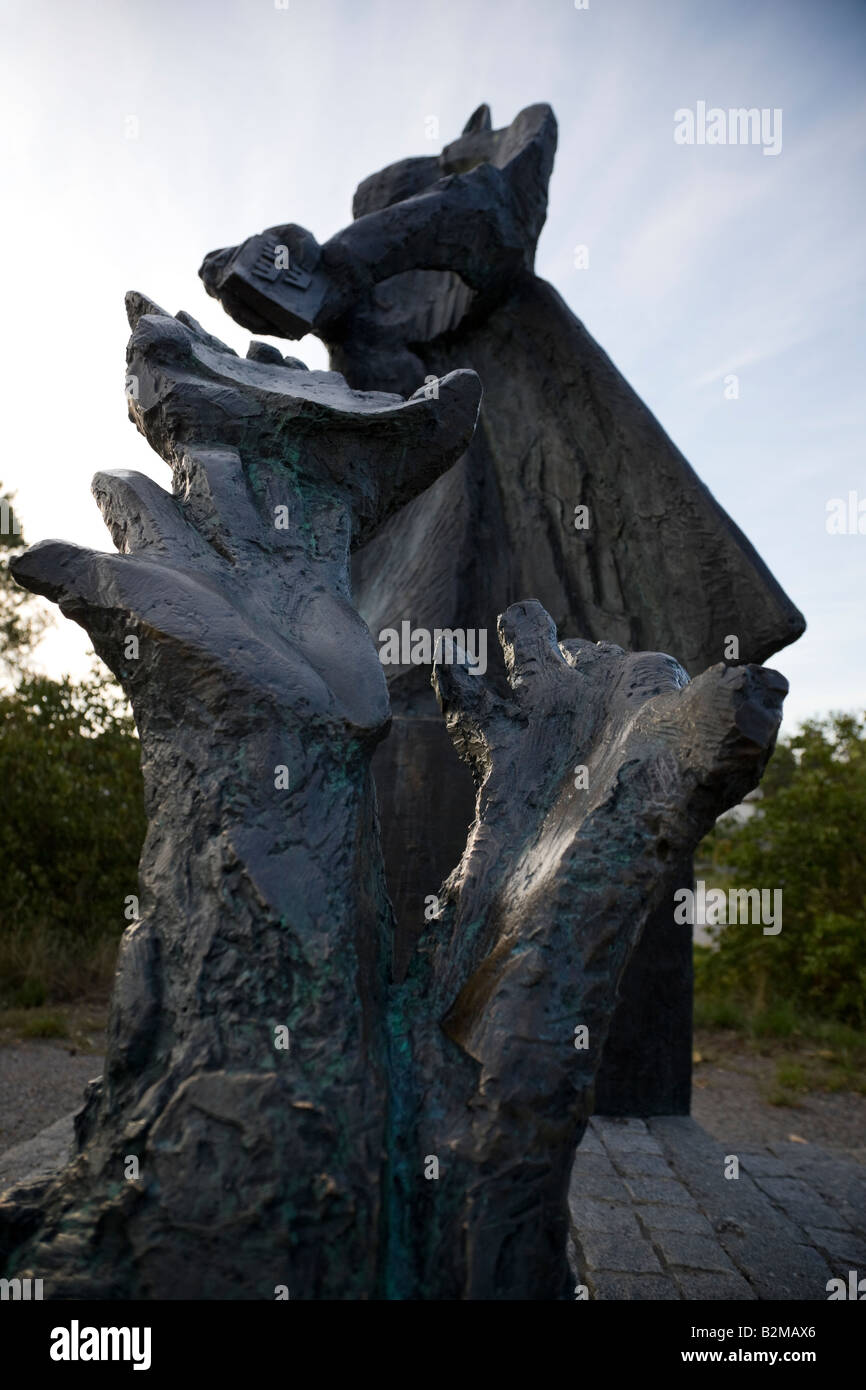 Monument to Raoul Wallenberg Stock Photo - Alamy