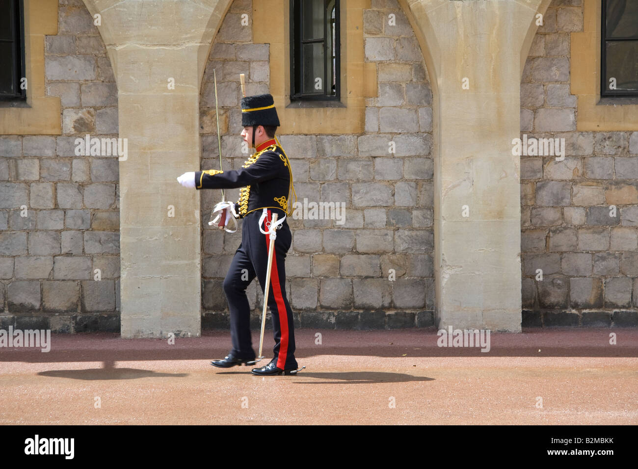 Changing guard windsor castle hi-res stock photography and images - Alamy
