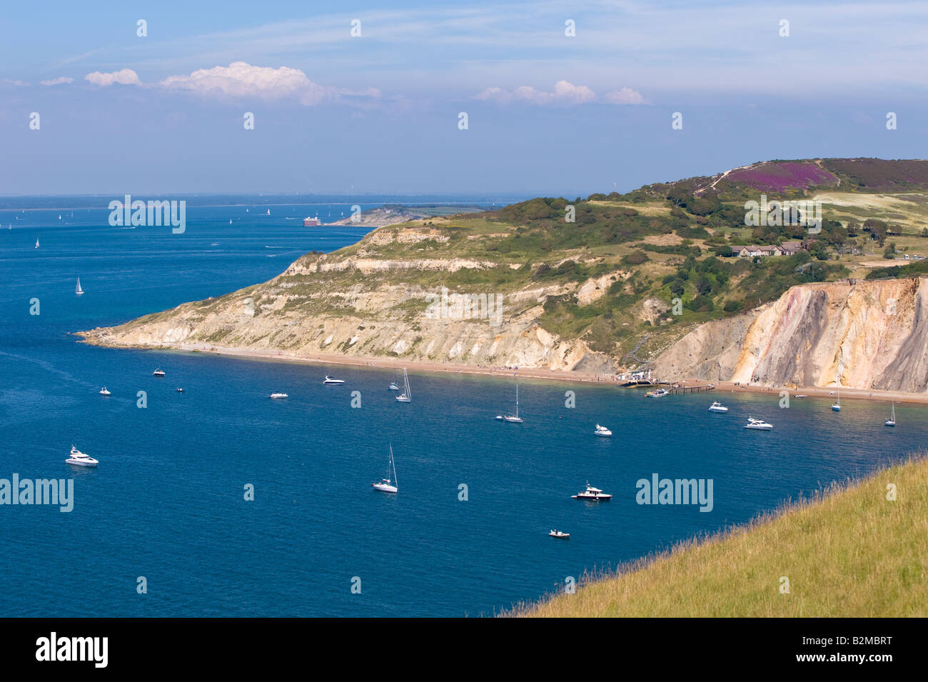 Path overlooking alum bay isle hi-res stock photography and images - Alamy