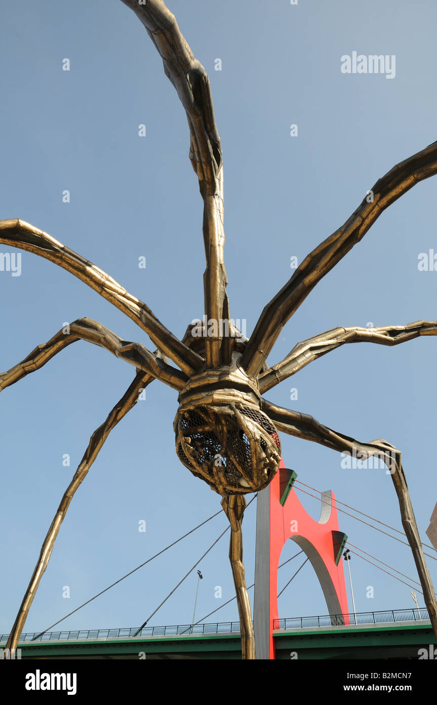 The Maman a huge metal sculpture of a Spider by Louise Bourgeois at the ...