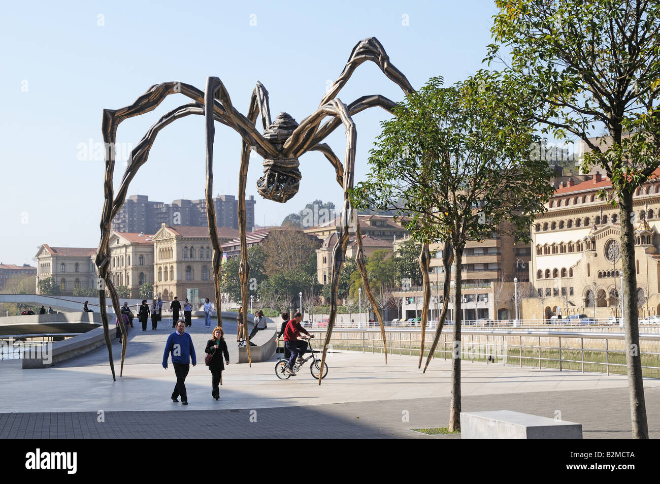 The Maman a huge metal sculpture of a Spider by Louise Bourgeois at the ...