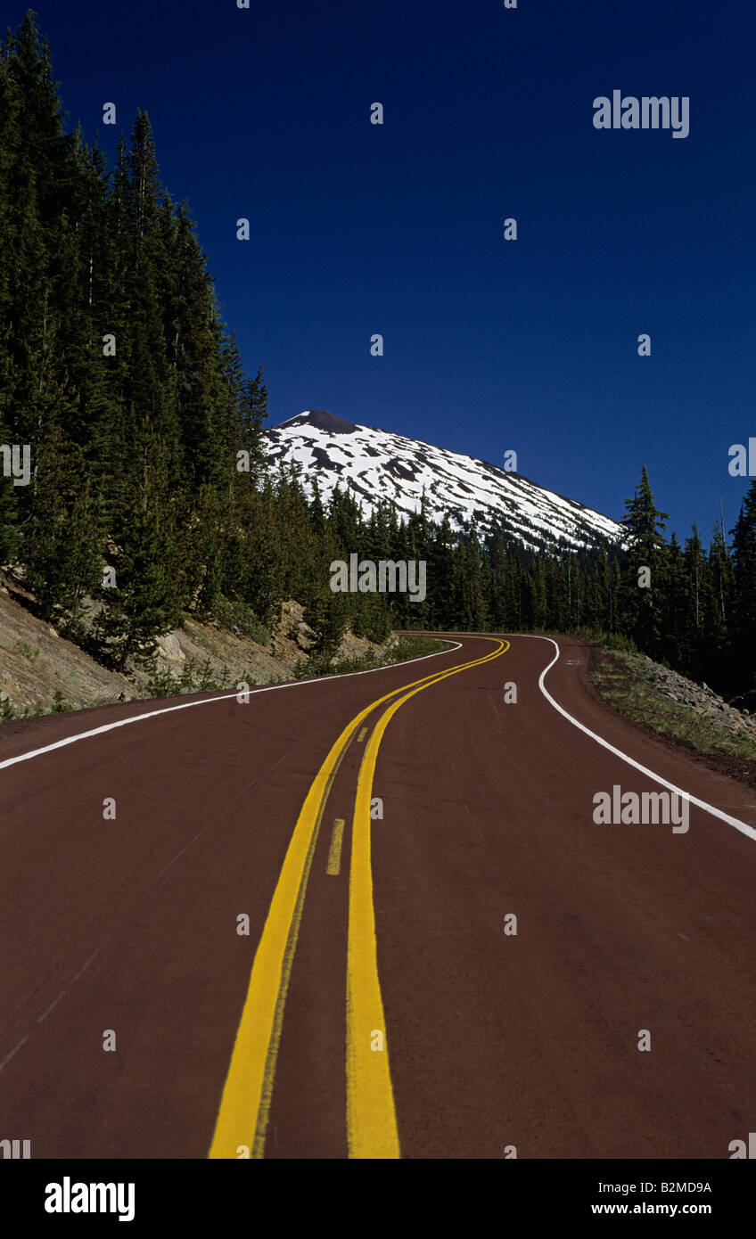 Curvy road oregon hi-res stock photography and images - Alamy
