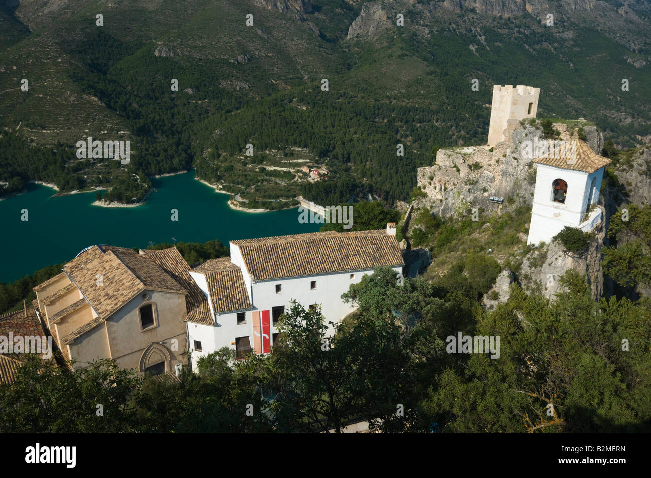 El castell de guadalest town hi-res stock photography and images - Alamy