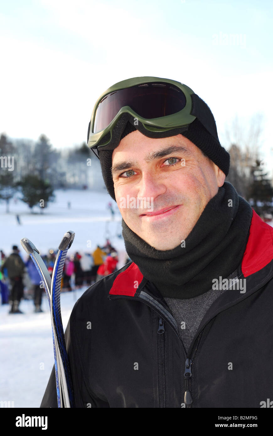 Portrait handsome male skier hi-res stock photography and images - Alamy