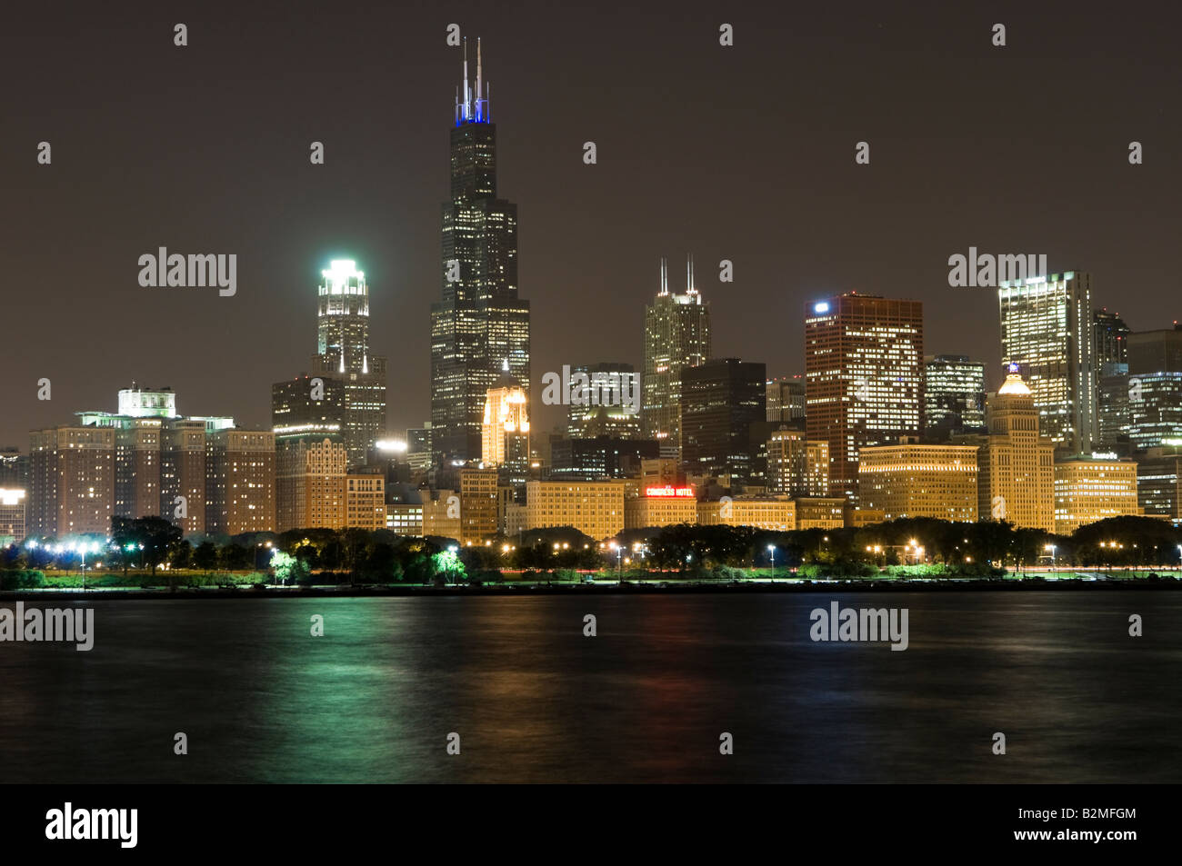 Chicago at Night Stock Photo - Alamy