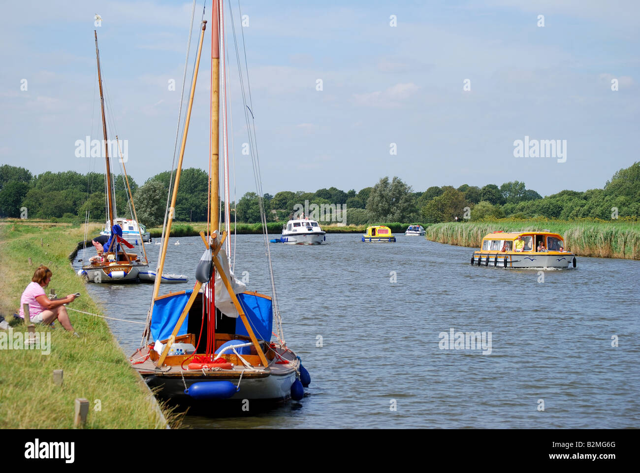 Boats on River Bure at Acle Bridge, Norfolk Broads, Norfolk, England ...