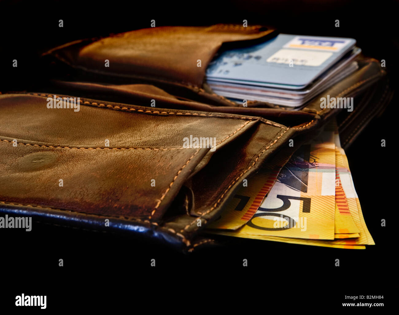 Australian Fifty Dollar notes in a wallet Stock Photo - Alamy