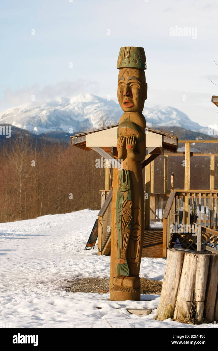 Totem snow hi-res stock photography and images - Alamy