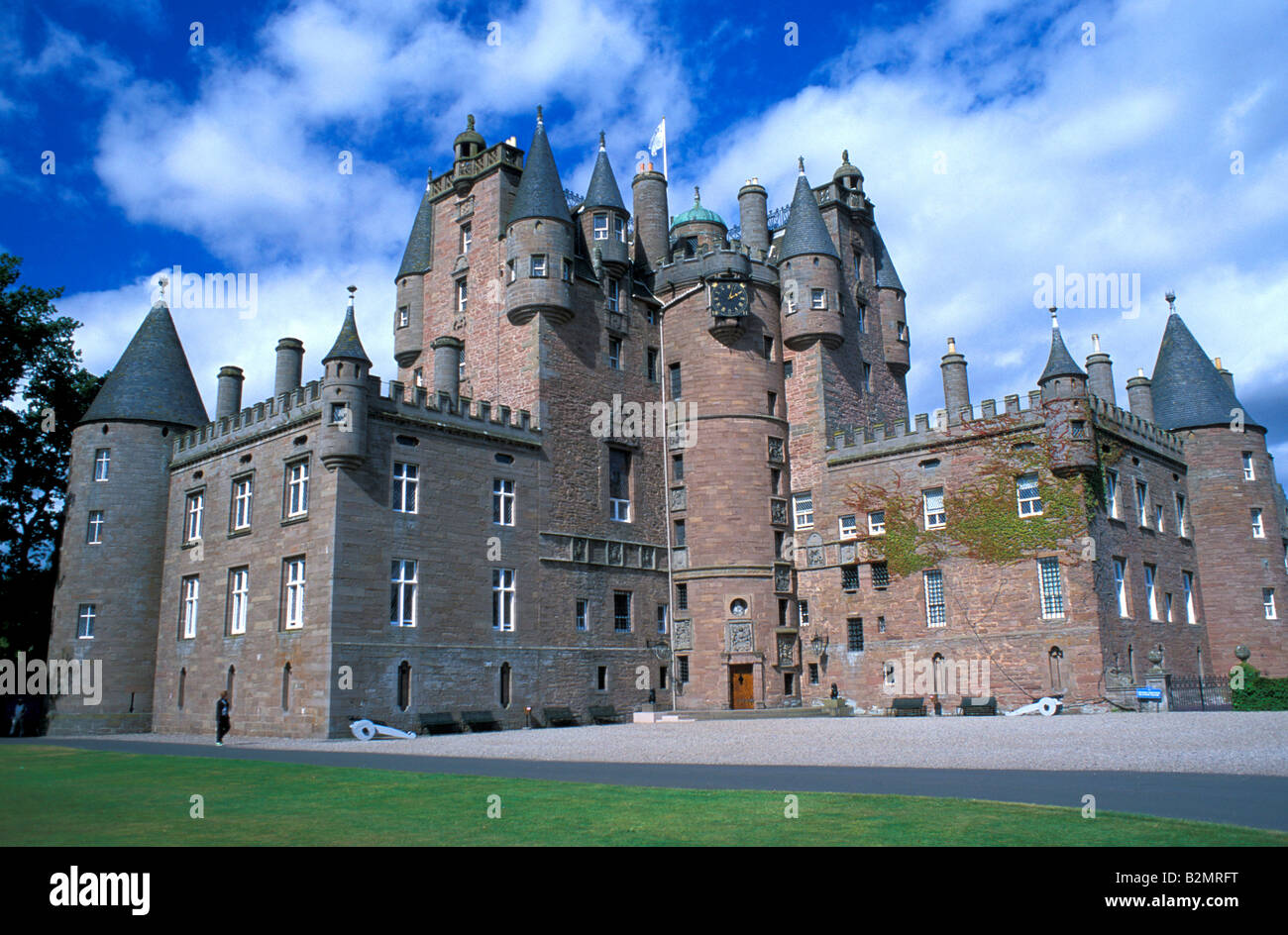 Glamis glamis castle strathmore hi-res stock photography and images - Alamy