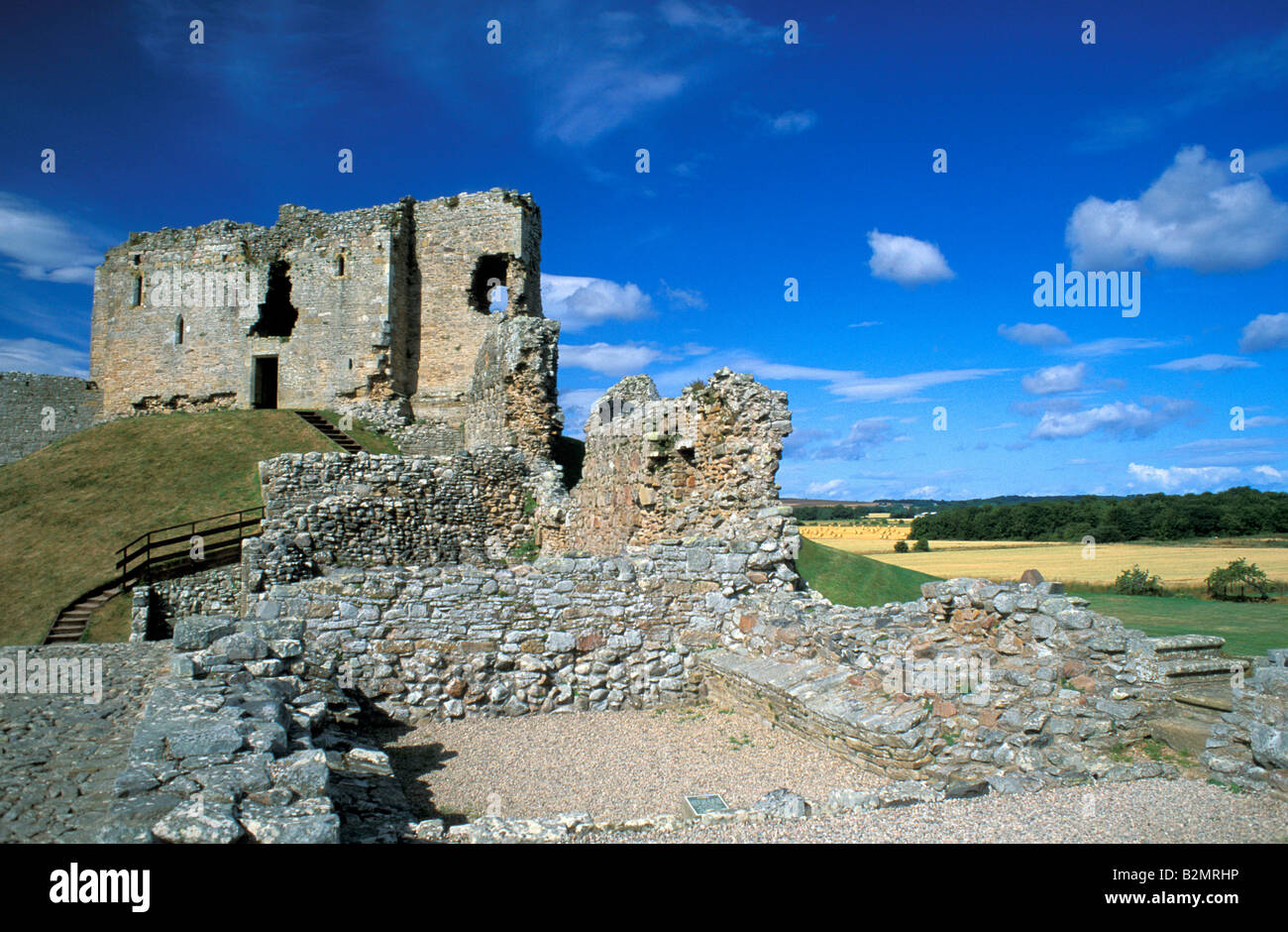 Motte and bailey castle scotland hi-res stock photography and images ...