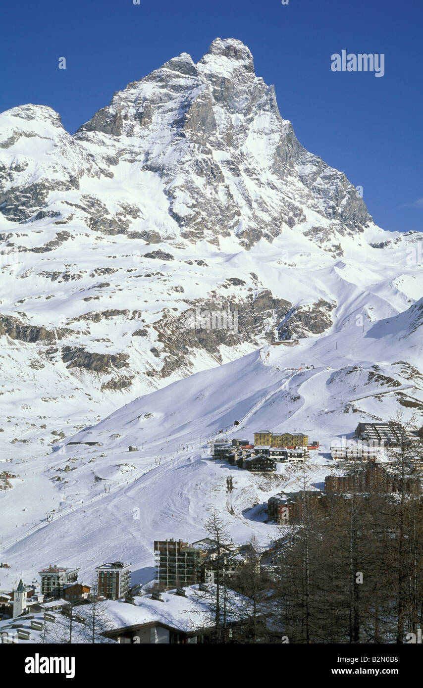 Village view breuil cervinia italy hi-res stock photography and images ...